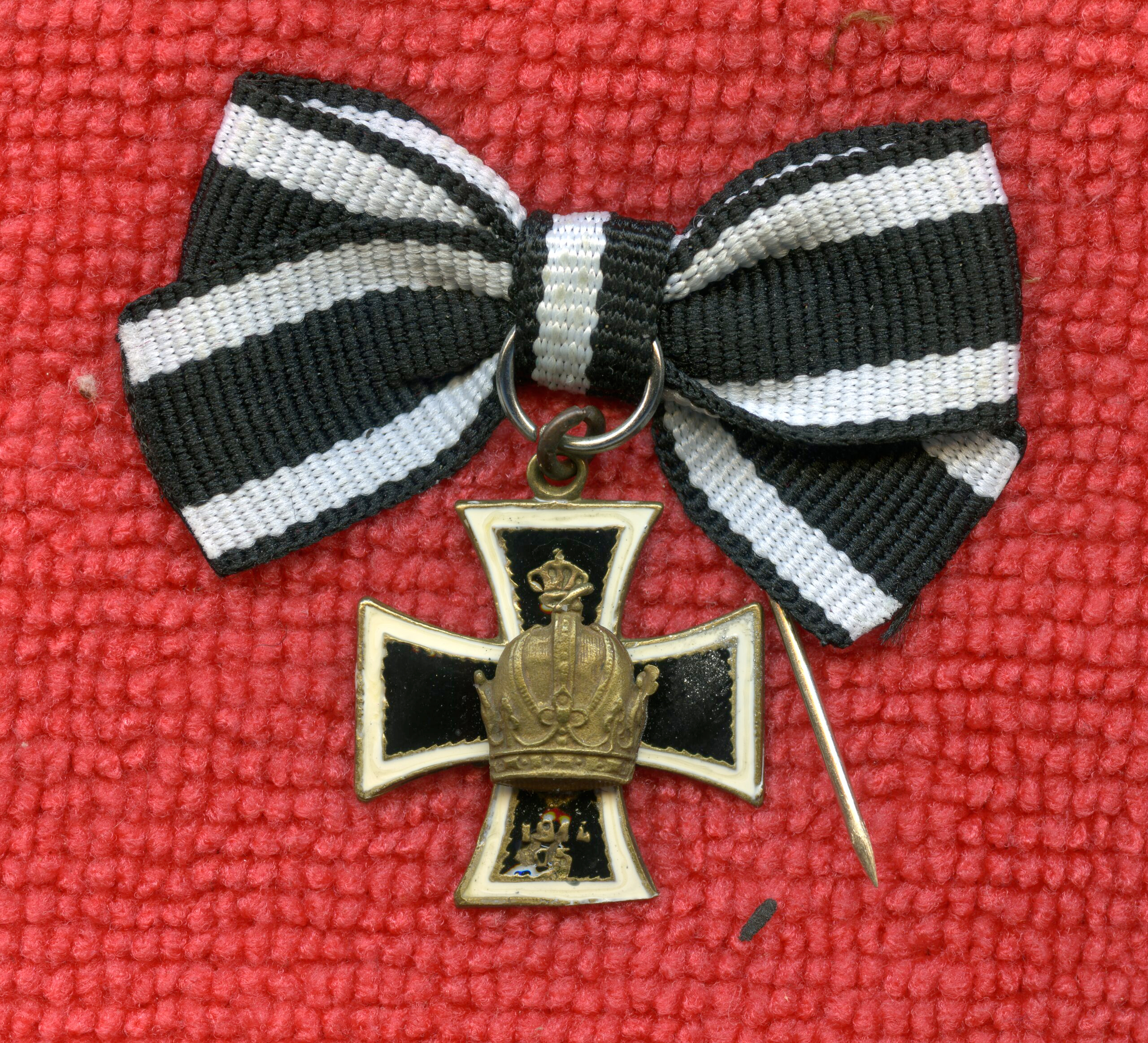 Vintage Lot WW1 WW2 57r German Stick Pins (Anstecknadeln) - Iron Cross HQ